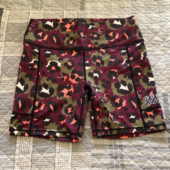 tres pinas | Shorts | Tres Pinas 6 Stylish Womens Leopard Print Shorts ...